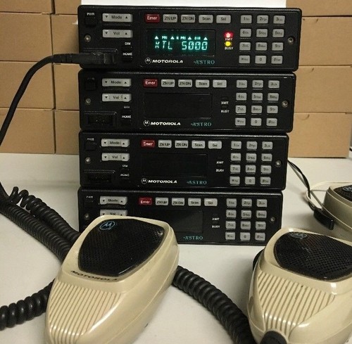 Motorola XTL5000 P25 700 800 Mhz P25 9600bd Digital Radio M20URS9PW1AN ...