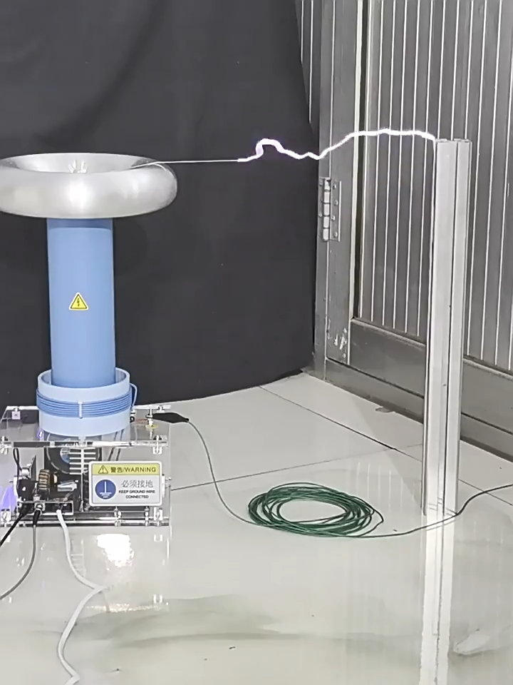 Classic Big Tesla coil Music Solid State Tesla Coil DRSSTC Artificial ...