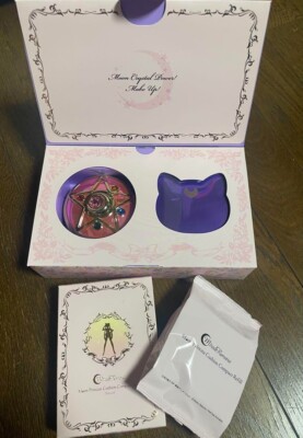 Sailor Moon Miracle Romance Compact Set Princess Cushion Ocher ...