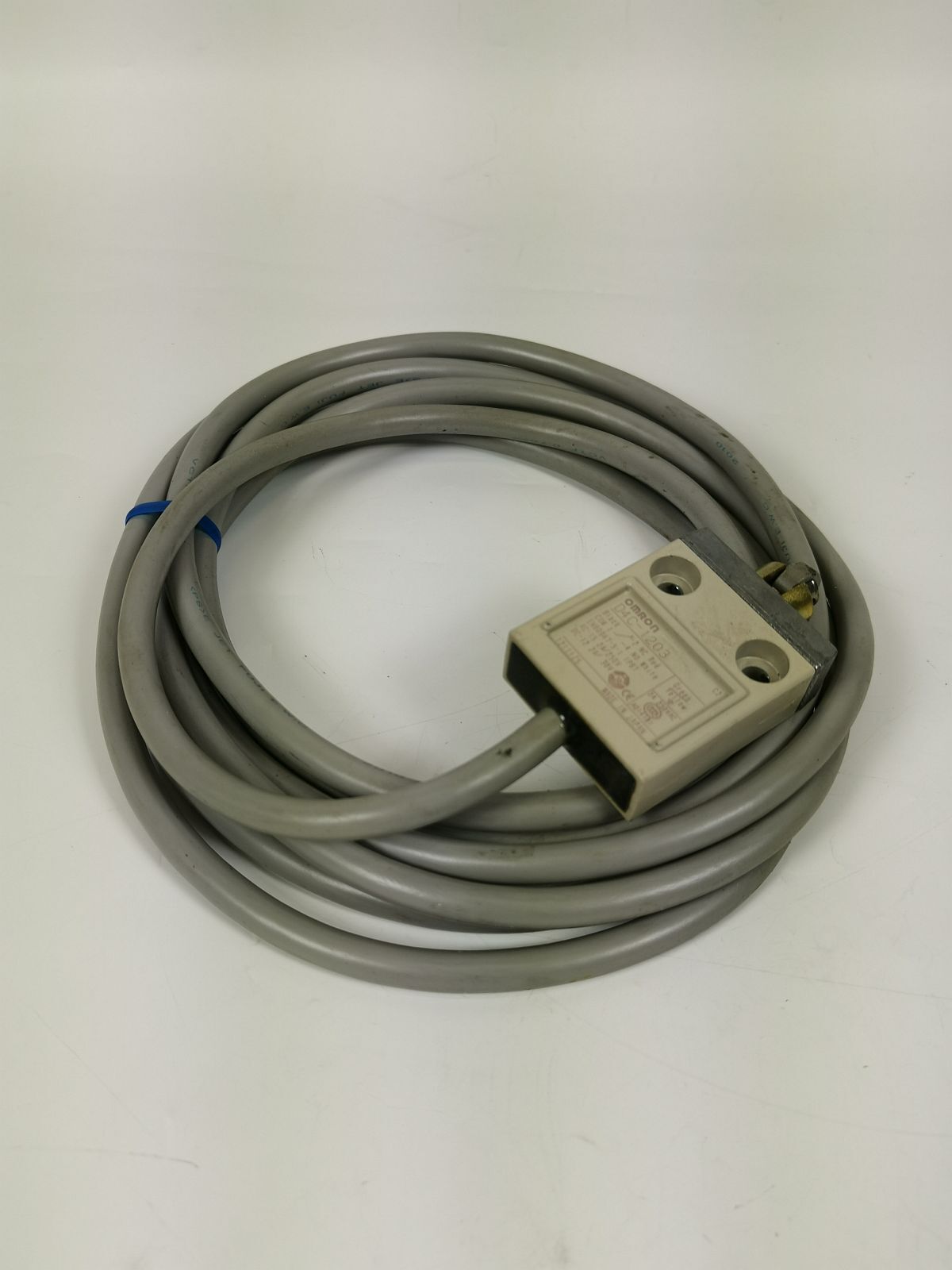 Omron D4C-1203 D4C Mechanical Sensor Limit Switch Position Switch | eBay