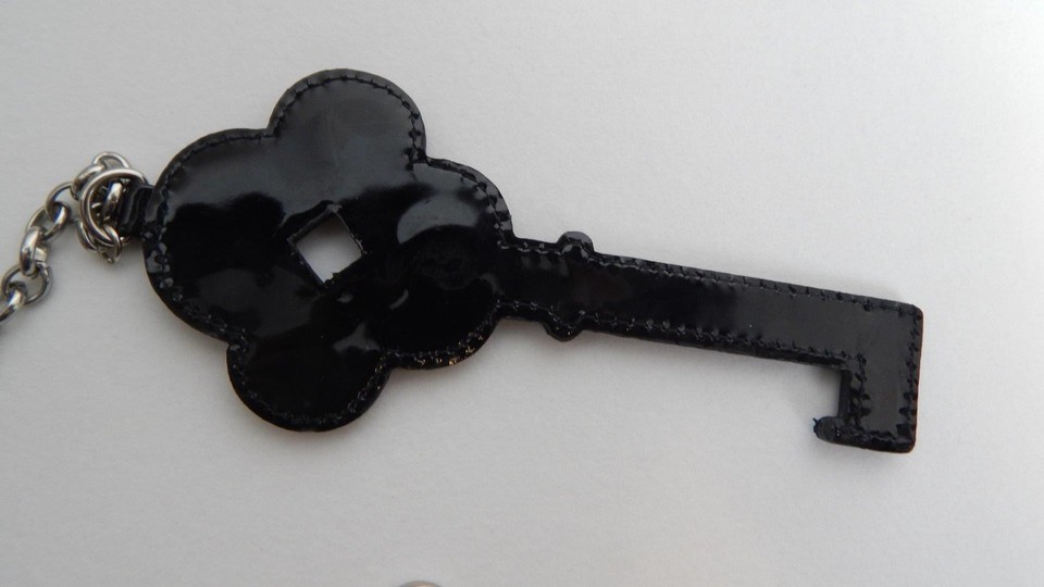 Genuine Brighton Estate Key Fob Magnetic Handbag Charm BLACK GREEN OR ...