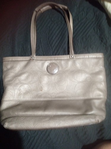 Coach Preowned Beige/Bronze/Pewter Colored Purse/Handbag, Lined, In ...