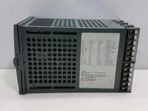 Eurotherm 2704/VH/2XX/XX/D4/PV/D4/XX/XX/XX/A2/XX/ENG Temperature ...