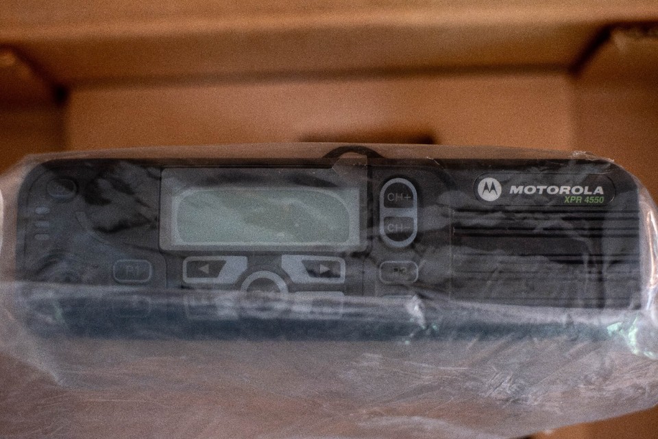NEW OPEN BOX Motorola XPR 4550 UHF 403-470MHz 40W Mobile Radio | eBay