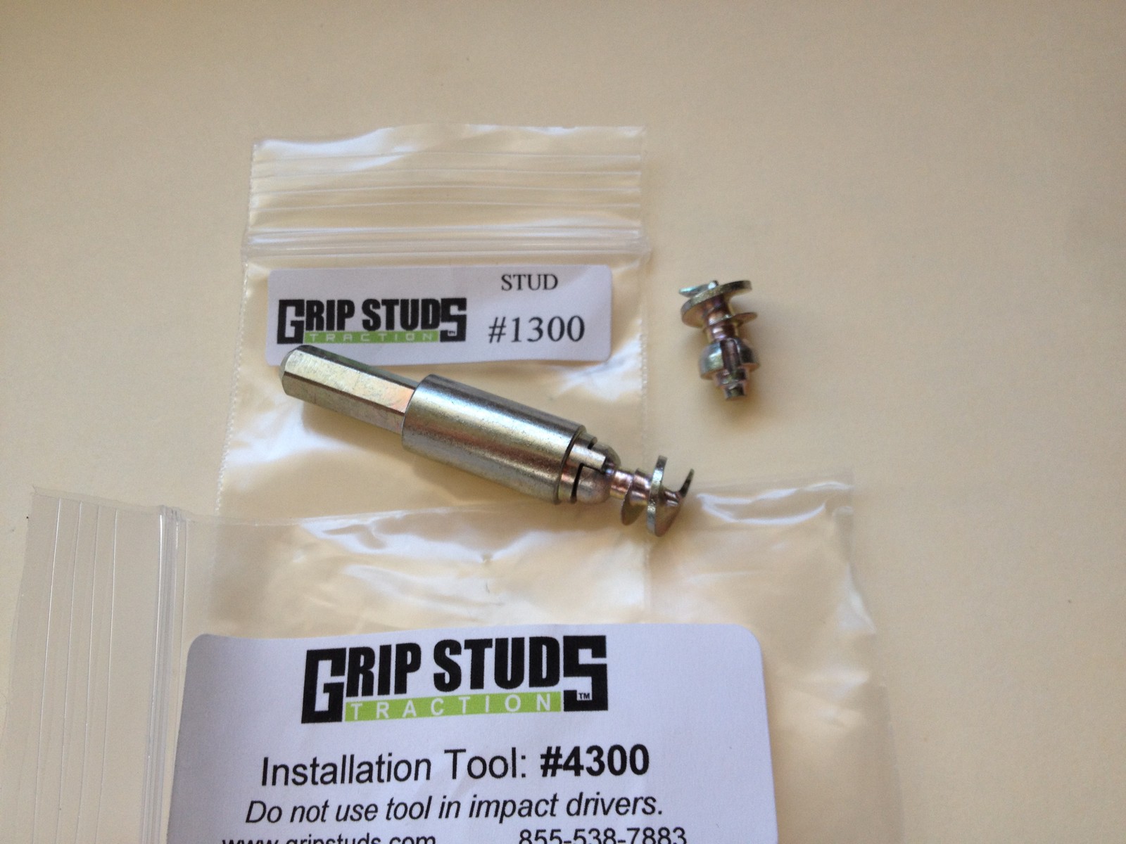 Off Road Truck 4x4 Tire Studs Gripstuds Dirt Mud Ice #1300 Grip Studs ...