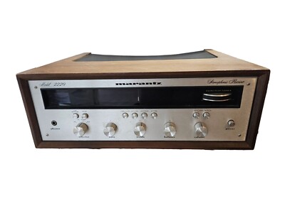 VINTAGE MARANTZ MODEL 2220 AM/FM STEREOPHONIC RECEIVER Tested For Power ...