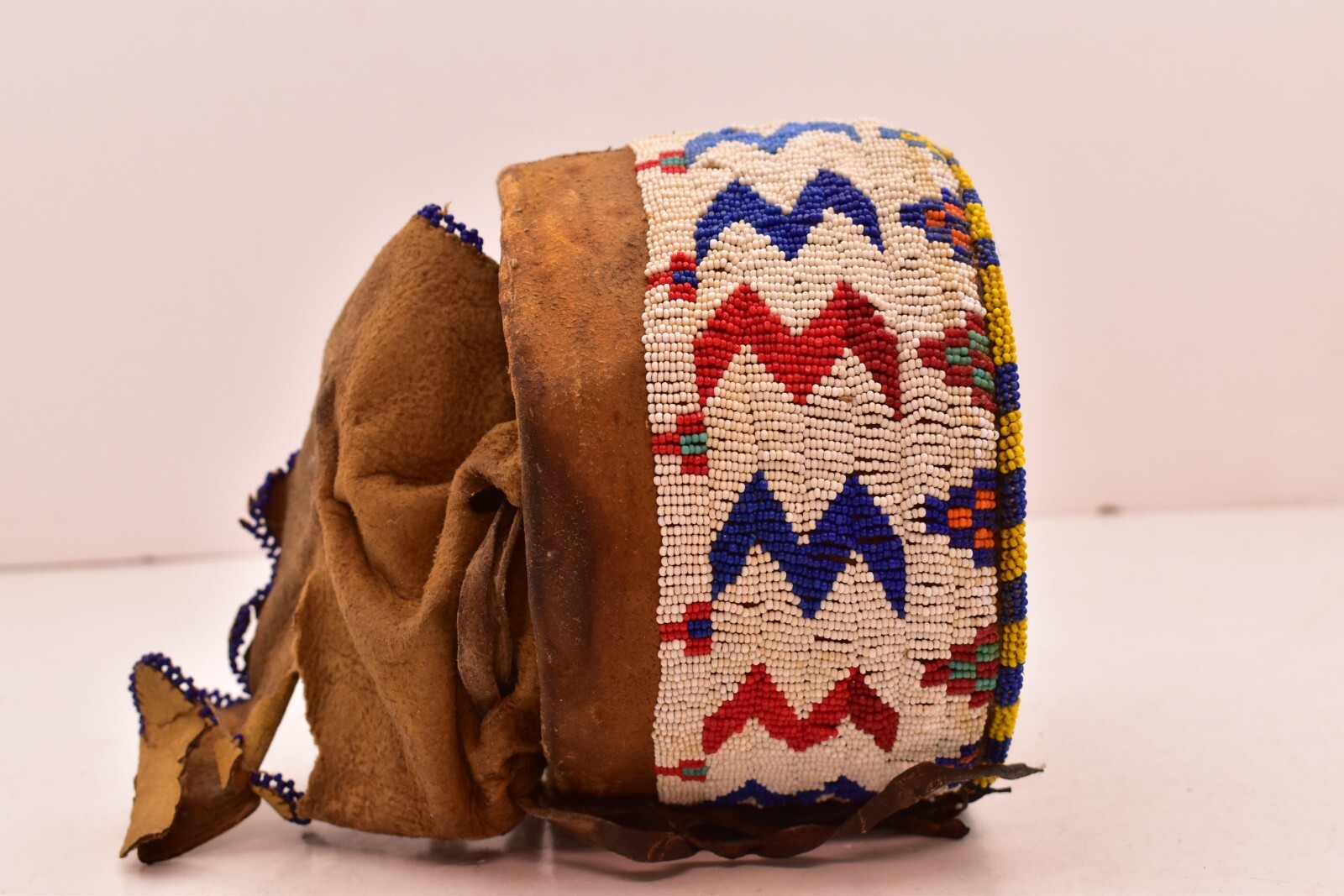 RARE Antique Sioux Lakota beaded Round Pouch Box Native American ...