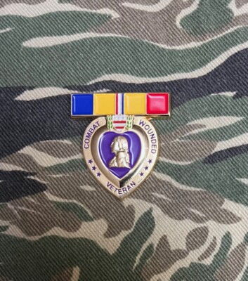 NAVY MARINES USMC PURPLE HEART COMBAT ACTION RIBBON COMBAT WOUNDED PIN ...