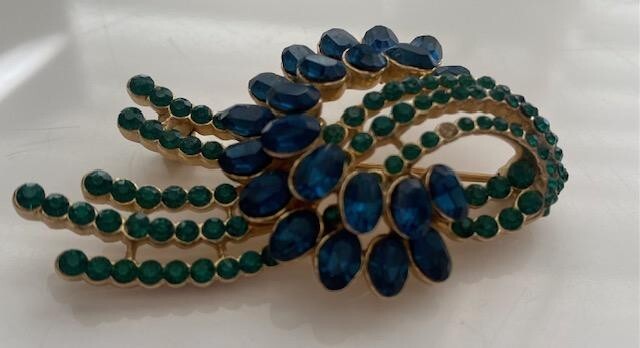 Rare Vintage Crown Trifari Contessa Design Rhinestone… - Gem