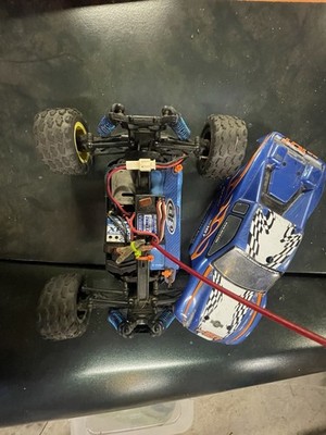 TEAM ASSOCIATED 1/18 SCALE RC18T BRUSHED 4X4 W/BODY | eBay