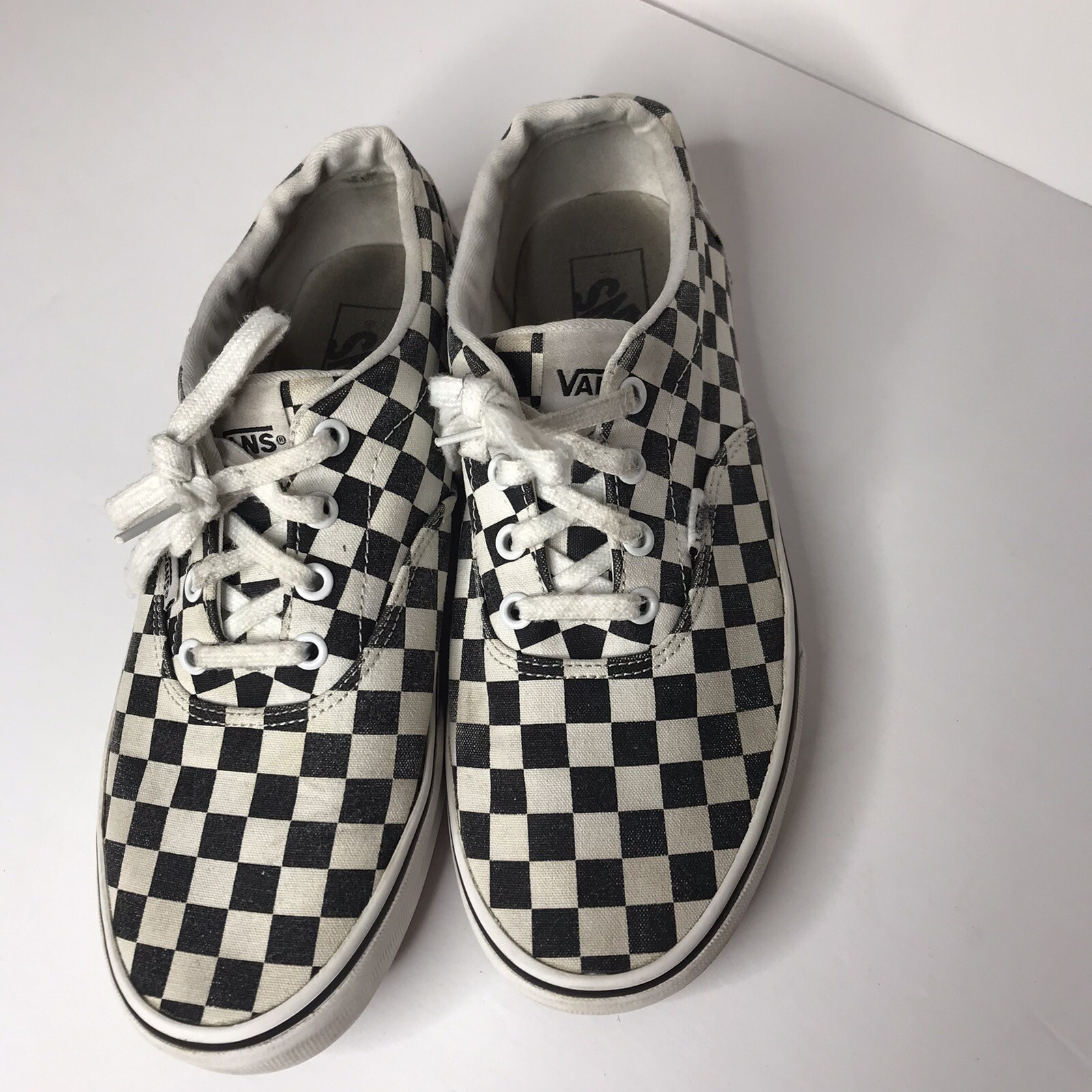 Vans classic black checkered lace up sneakers Sz 9.5 - Gem