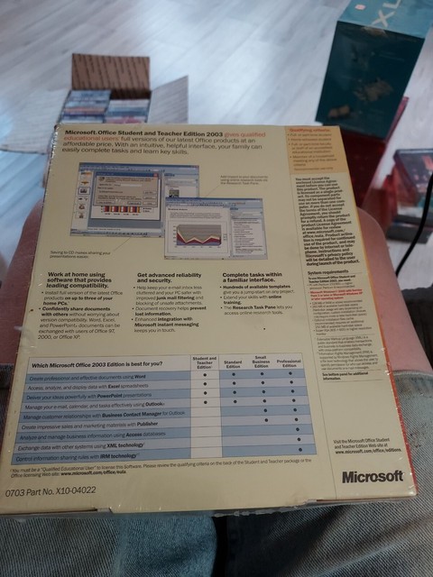 Microsoft Office 2003 Student and Teacher Edition (Retail) (3 User/s ...