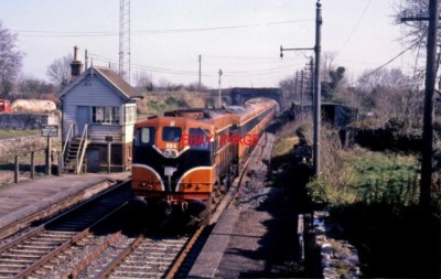 PHOTO NORTHERN IRELAND RAILWAY LOCO 084 PASSES KNOCKLONG STATION WHILE ...