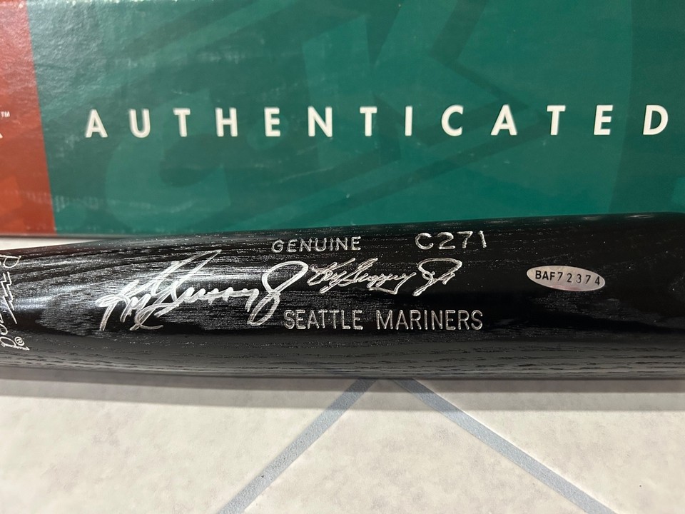 Ken Griffey Jr. Signed Black Rawlings game model bat U.D. | eBay