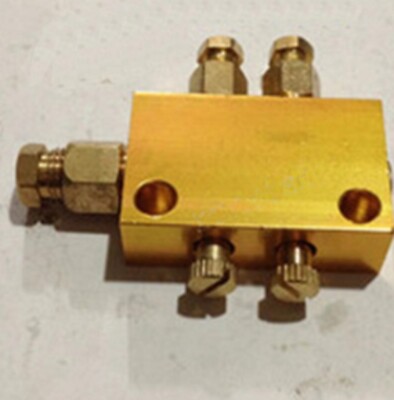 Brass 2 Way Adjustable Lube Oil Grease Distributor Valve Manifold Block ...