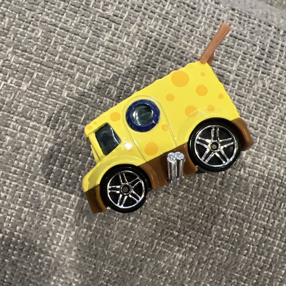 2012 Hot Wheels SpongeBob Squarepants 1:64 Scale Character Car Mattel ...