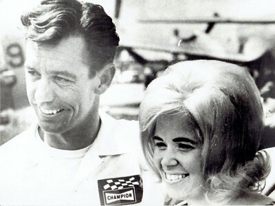 1972 Press Photo Walt and Sandi Pierce, Air Show Stunt Pilots | eBay