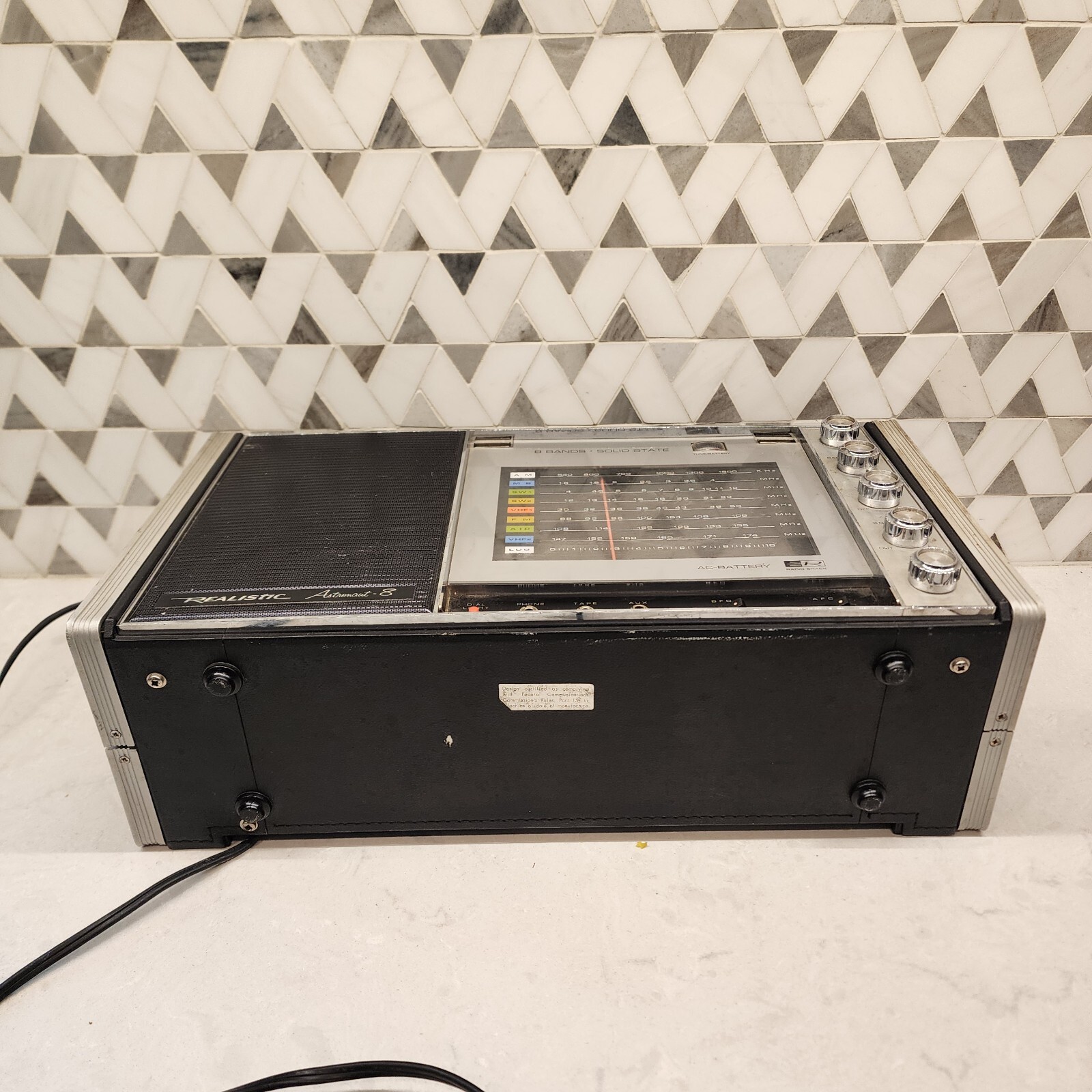 Realistic Astronaut-8 Radio (12-715A) AM, FM, SW, VHF, 8 Bands, Powers ...