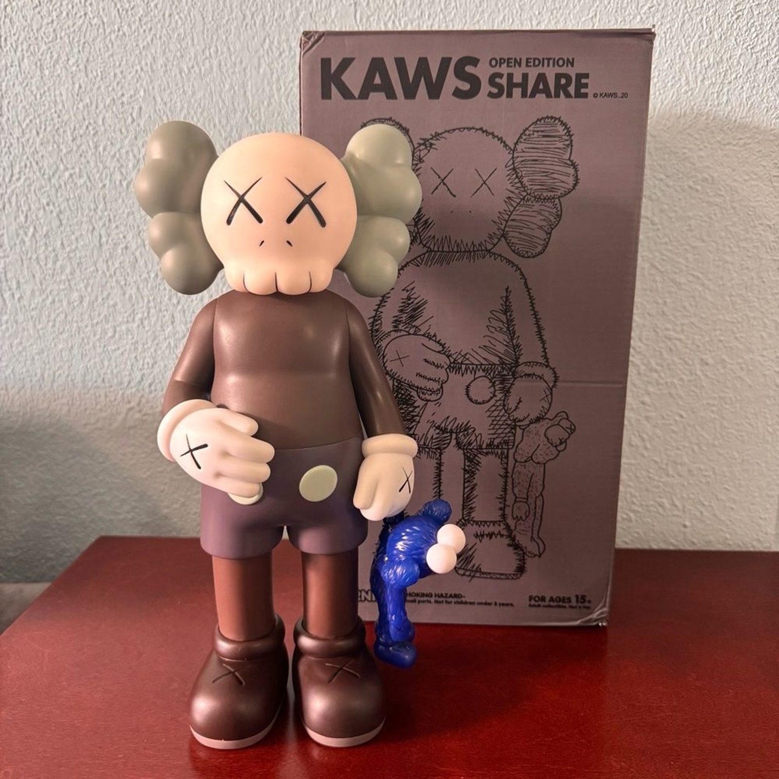 KAWS Collections Vinyl Figure TOYS Kaws Share Vinyl Figure Brown 2020 12…