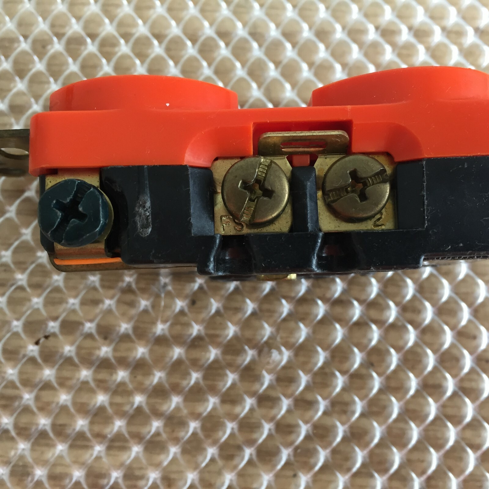 HUBBELL IG5362 20 AMP 125 VOLT 3 WIRE DUPLEX RECEPTACLE | eBay