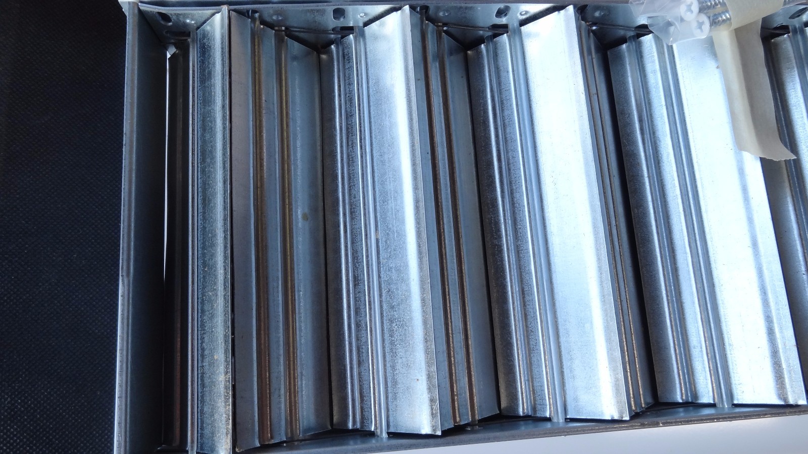 Titus 300RL Steel Double Deflection Supply Grille 18 X 6 ~ White | eBay