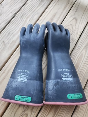 Salisbury Class 3 High Voltage Gloves Size 11 | eBay