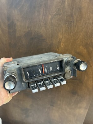 1965 Ford Fairlane radio Factory Original Old FoMoCo Model 5TB0 014432 ...