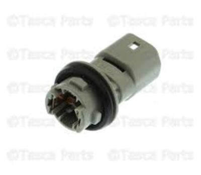 MAZDA GENUINE OEM MIATA MX-3 MAZDA 626 SIDE TURN MARKER SOCKET | eBay