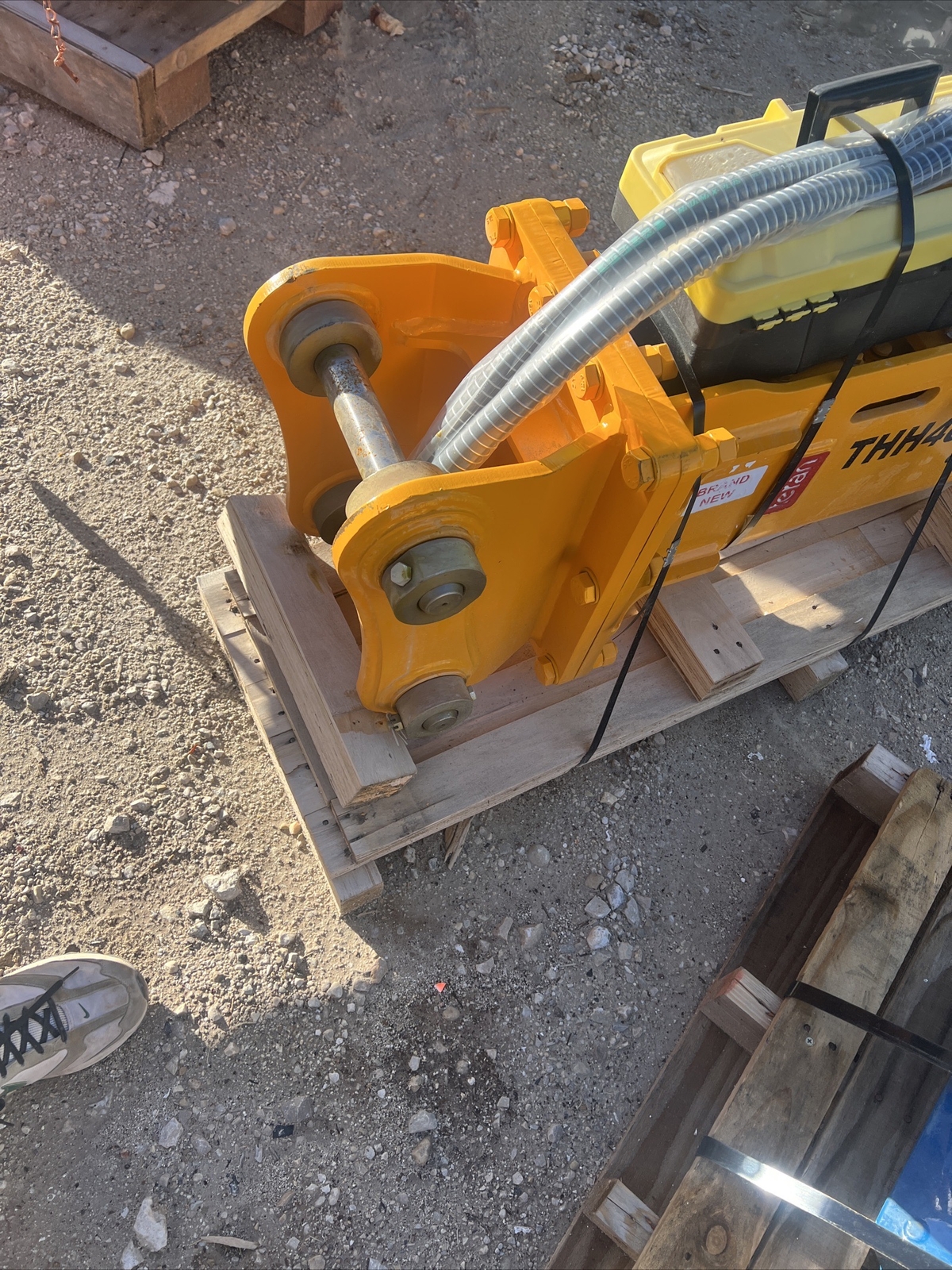 Cat 304 Hydraulic Hammer Concrete Breaker Mini Excavator 40 Mm Pins New ...