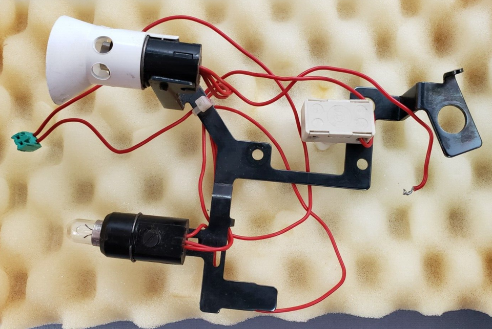 Original Bernina Lamp Holder CPL AKA Bulb Socket & Switch - 001197.73. ...