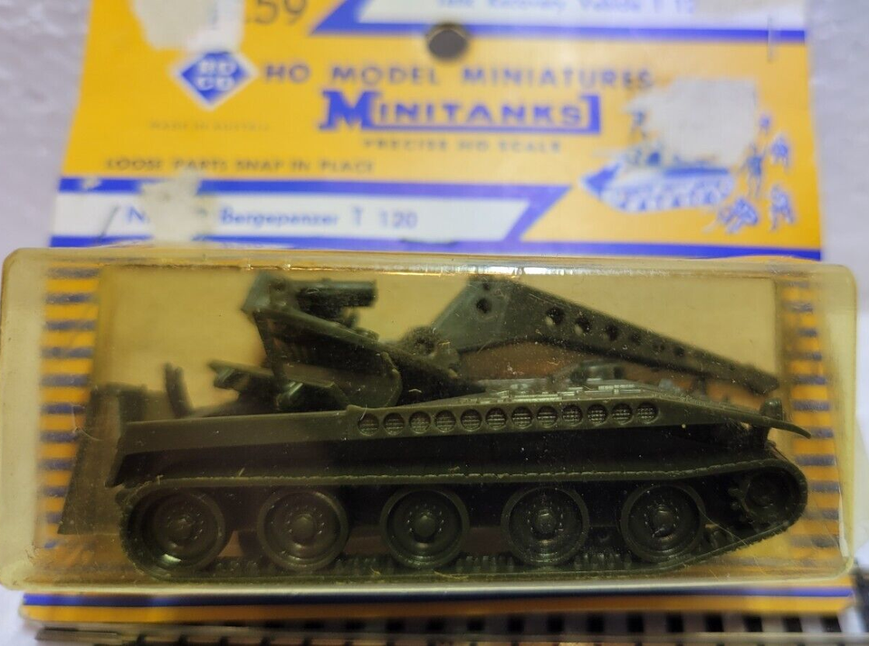 Roco HO Model Minitures Minitanks Z-139 T120 Tank Recovery Vehicle 1/87 ...