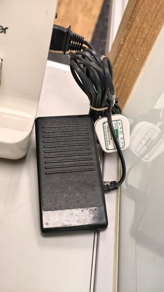 Brother XL-5011 Sewing Machine with Pedal & Cover - Working - *MISSING ...