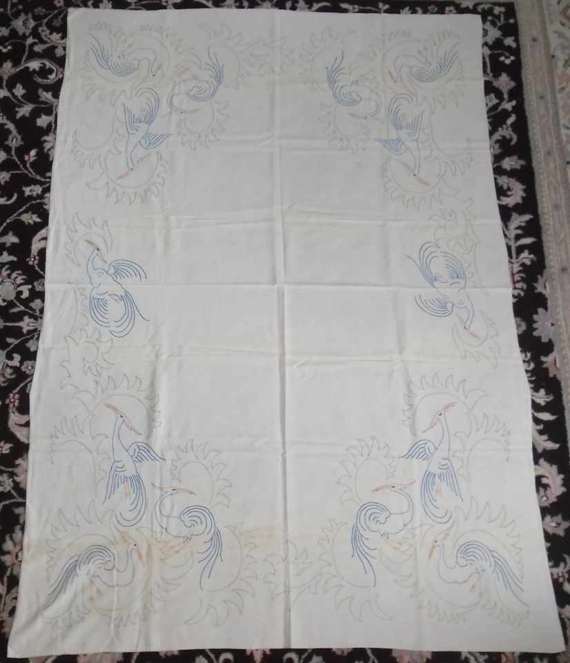 VINTAGE 1920s HAND EMBROIDERED TABLECLOTH BIRDS Blue Green Amber ...