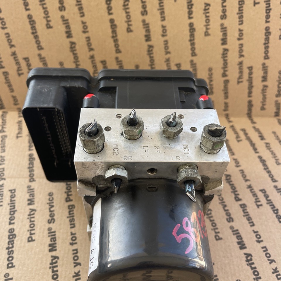 2011-2016 Cadillac SRX ABS Anti-Lock Brake Control Module Pump Assembly ...