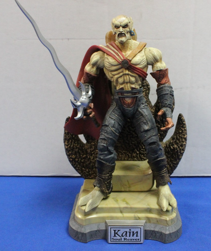 BBI Blue Box Toys 2001 Legacy of Kain Soul Reaver Deluxe Kain Figure ...