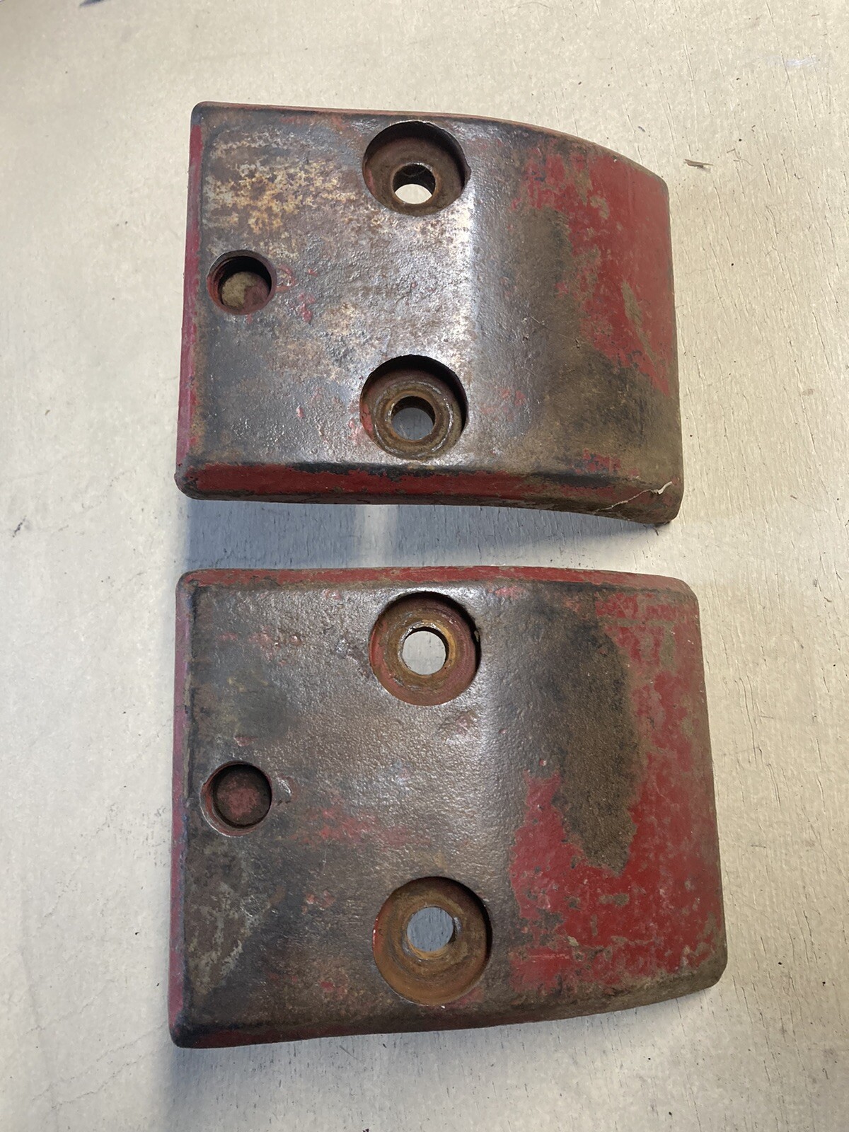 IH FARMALL 806 856 TRACTOR FAST HITCH CAST WEAR PLATES 383459R1 set | eBay
