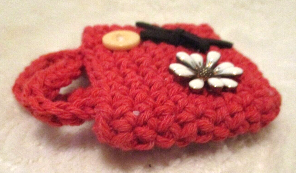 Vintage~Knitted~Crocheted~Red Brooch~Purse Shaped~2.75" x 2.25" | eBay