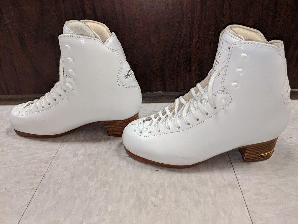 Unused Risport RF2 Figure Boot size 235 A | eBay