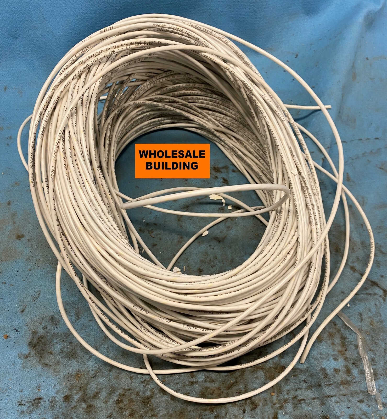 Mohawk 5e MEGALAN Cable M55989 Riser White 24 AWG 4 PR NEC Type CMR for ...