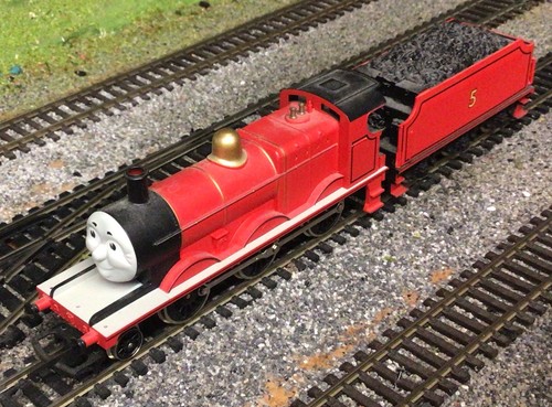 Hornby Thomas And Friends R852 James The Red Engine Boxed | eBay UK