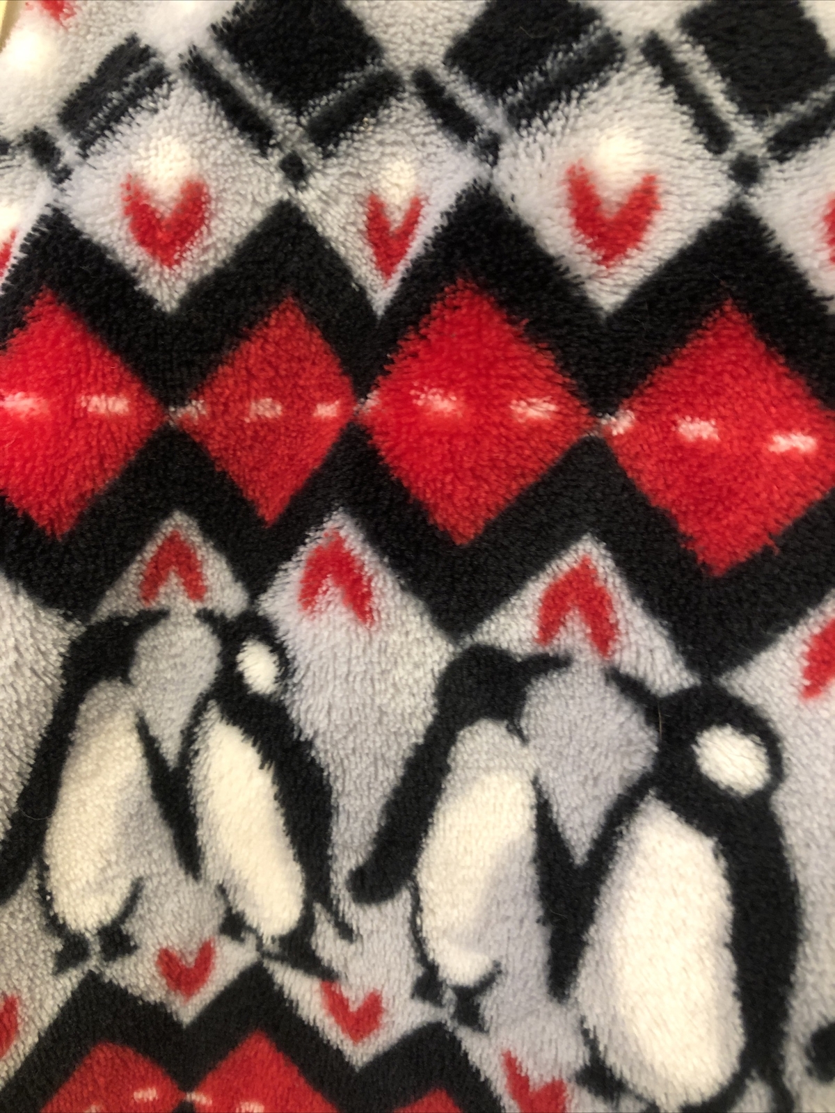 VERA BRADLEY Hooded FLEECE ROBE PENGUINS INTARSIA RED Large/XLarge Belt ...