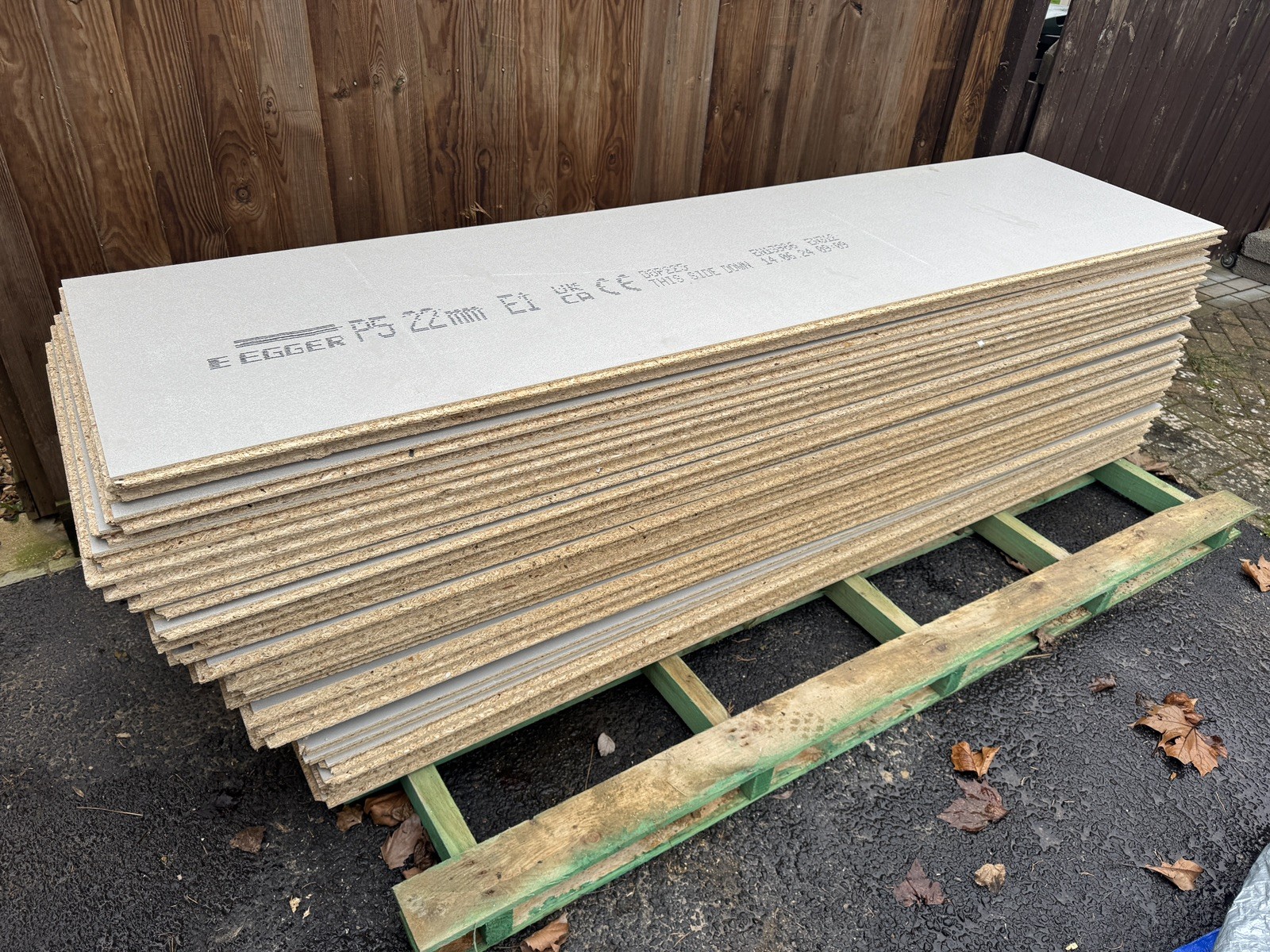 EGGER P5 PROTECT T&G Chipboard Flooring 2400 x 600 x 22mm 30 boards new ...