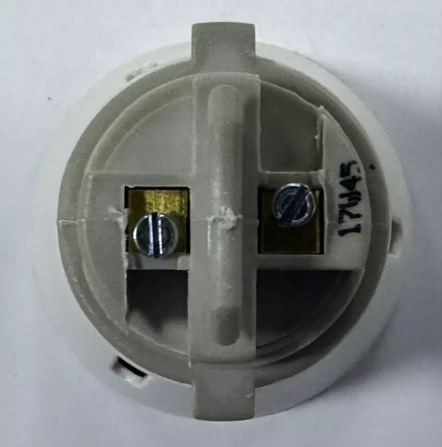 4x BG Socket BC B22 T2 White Lamp Holder Cord Grip HO Skirt Light ...