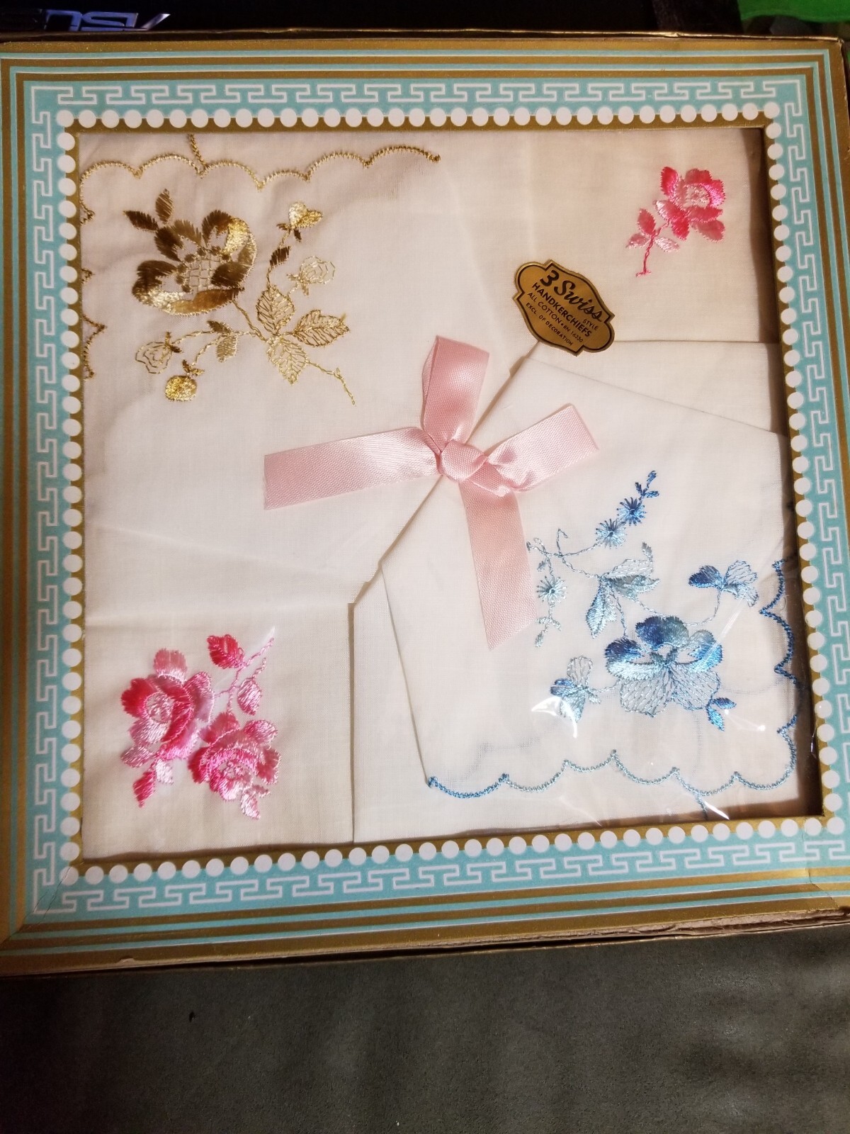 NOS Vintage Swiss Embroidered Floral Handkerchief Set… - Gem