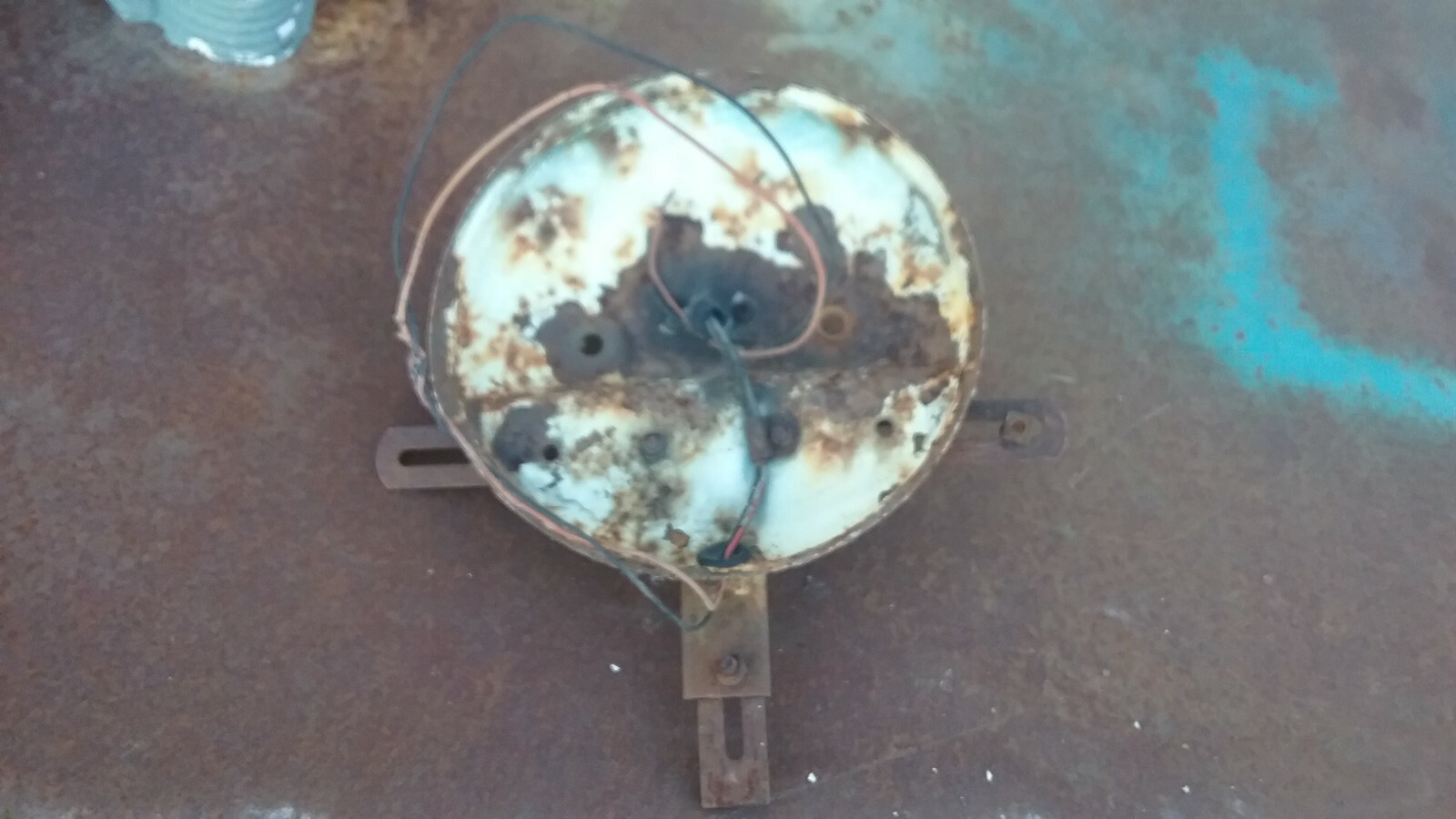 1958 Nash Metropolitan rear license plate bracket | eBay