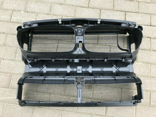 OEM BMW 5 F10 Front Center Radiator Support Air Duct 51747224662 ...