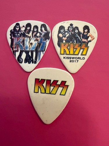 KISS / PICK LOT #28 OF (3) GUITAR PICKS | eBay