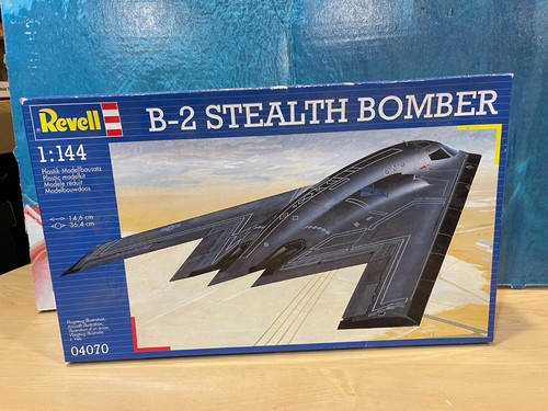 Revell Germany Northrop B-2A Spirit Stealth Bomber Model Kit | eBay