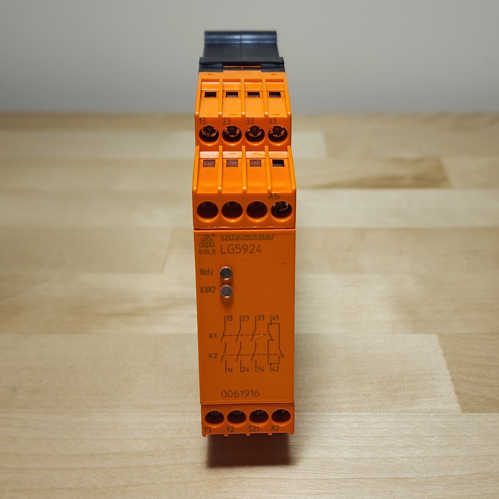 DOLD Safemaster Emergency Stop Safety Relay LG5924 for sale online | eBay