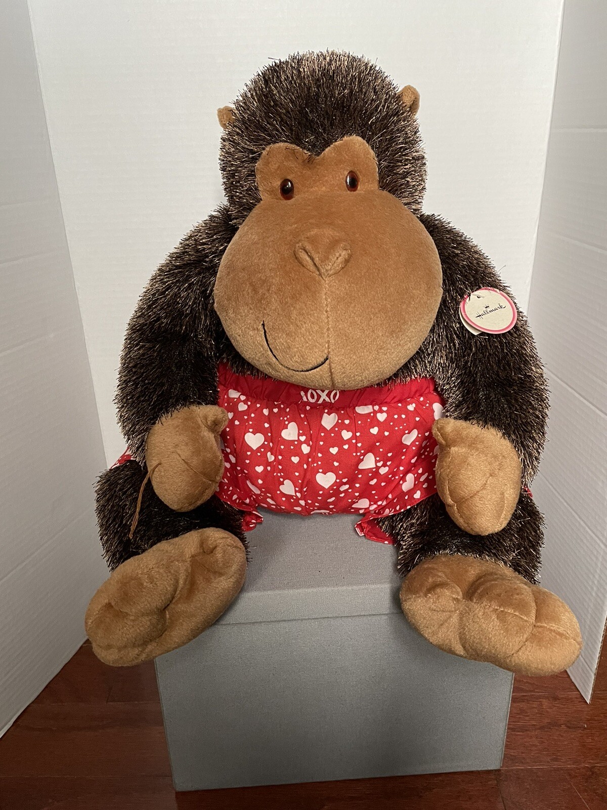 Hallmark Red Valentine Monkey Gorilla Plush Stuffed Animal XOXO Love ...